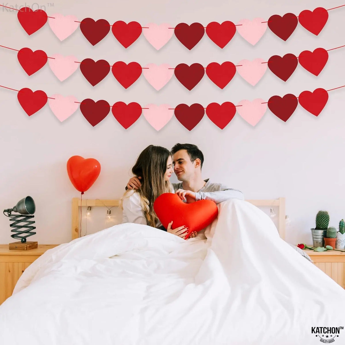 NNEOBA Festive Love - 3pcs Pre-Assembled Felt Heart Garland Banner for ...