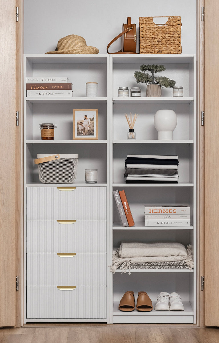 GENEVA 3 SHELF 4 DRAWER BUILT IN WARDROBE - WHITE - FLUTED - PULL BRAS ...